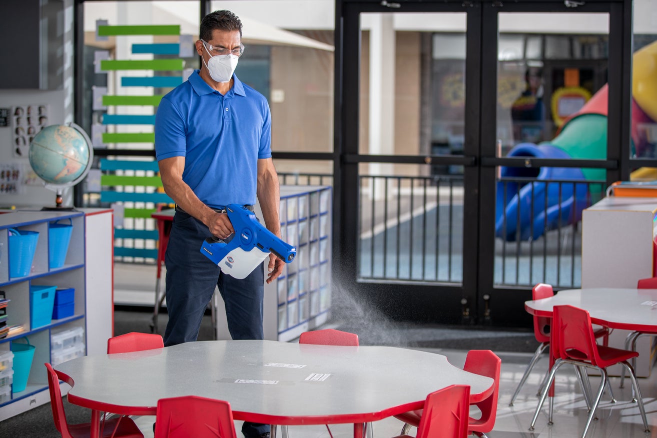 Clorox® TurboProTM Handheld Electrostatic Sprayer | CloroxPro